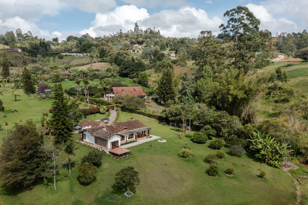 Finca De Recreo en arriendo en El Tablazo, Rionegro - 3 Habitaciones, 280m2